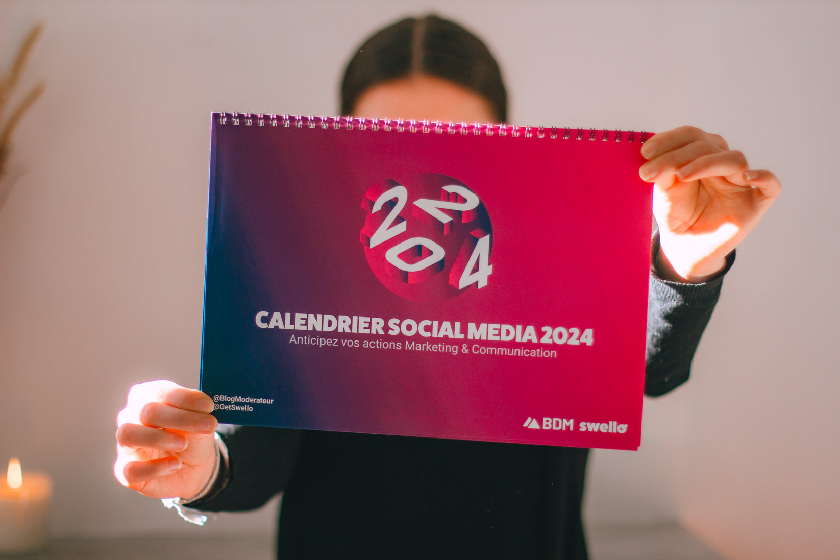 Swello Shop • Calendrier Social Media imprimé, affiches, stickers...